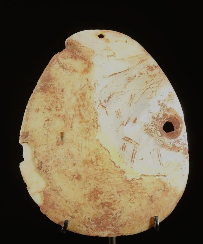Aboriginal Lonka Lonka | Lonka Lonka Pearl Shell Valuable